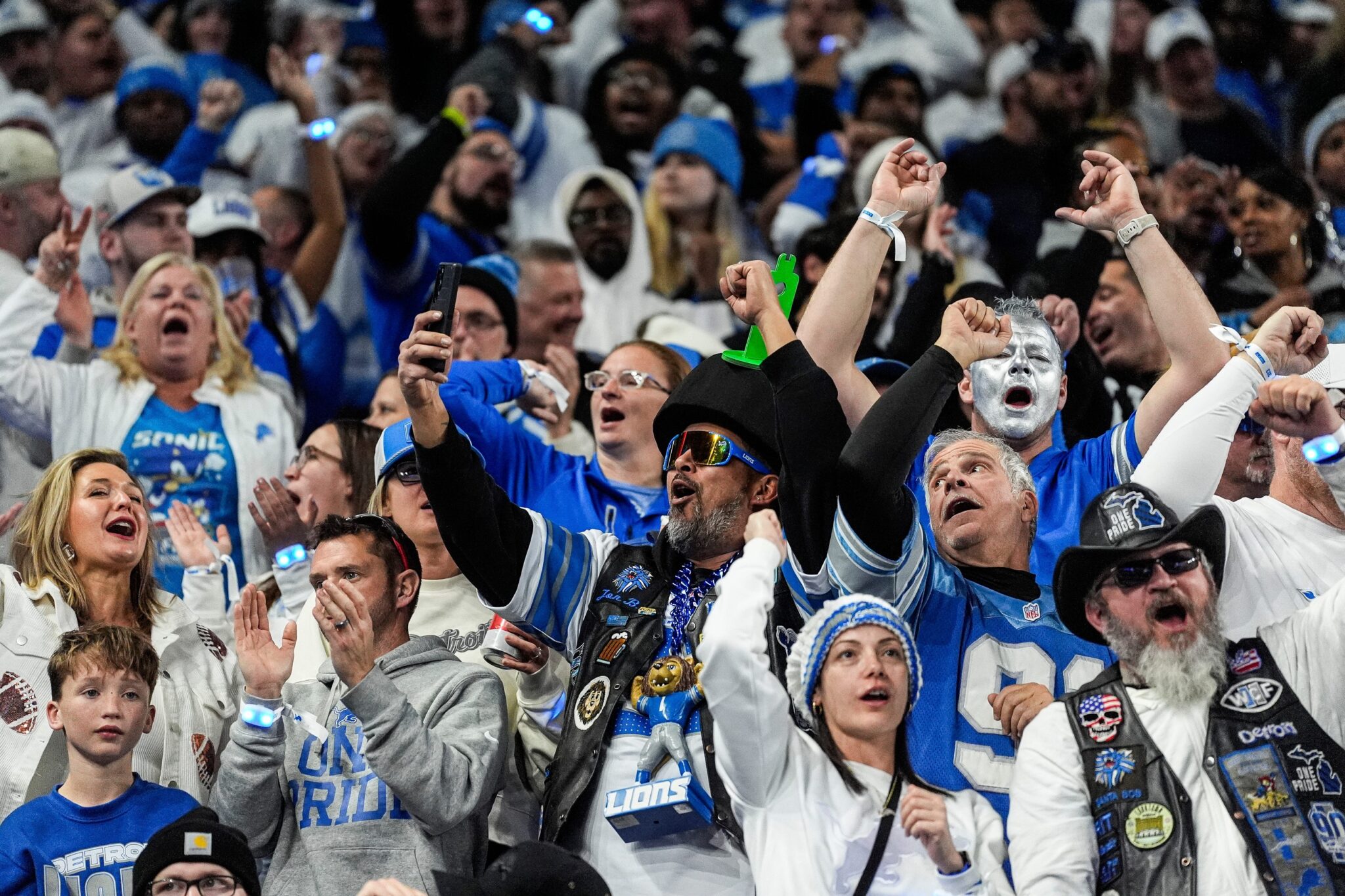 Dallas Cowboys Fans Rank No. 1 in Gameday Noise